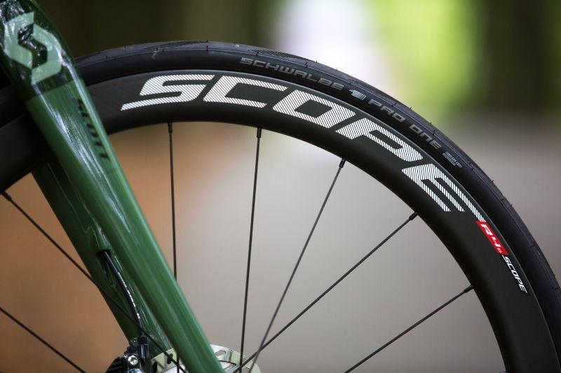 Knallen bergop, bergaf en door de polder - Scope R4D [Review] - Mantel